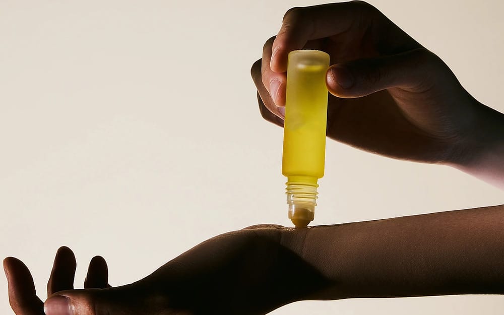 Essential Oil Glass Bottles and Their Importance in Aromatherapy: A ...